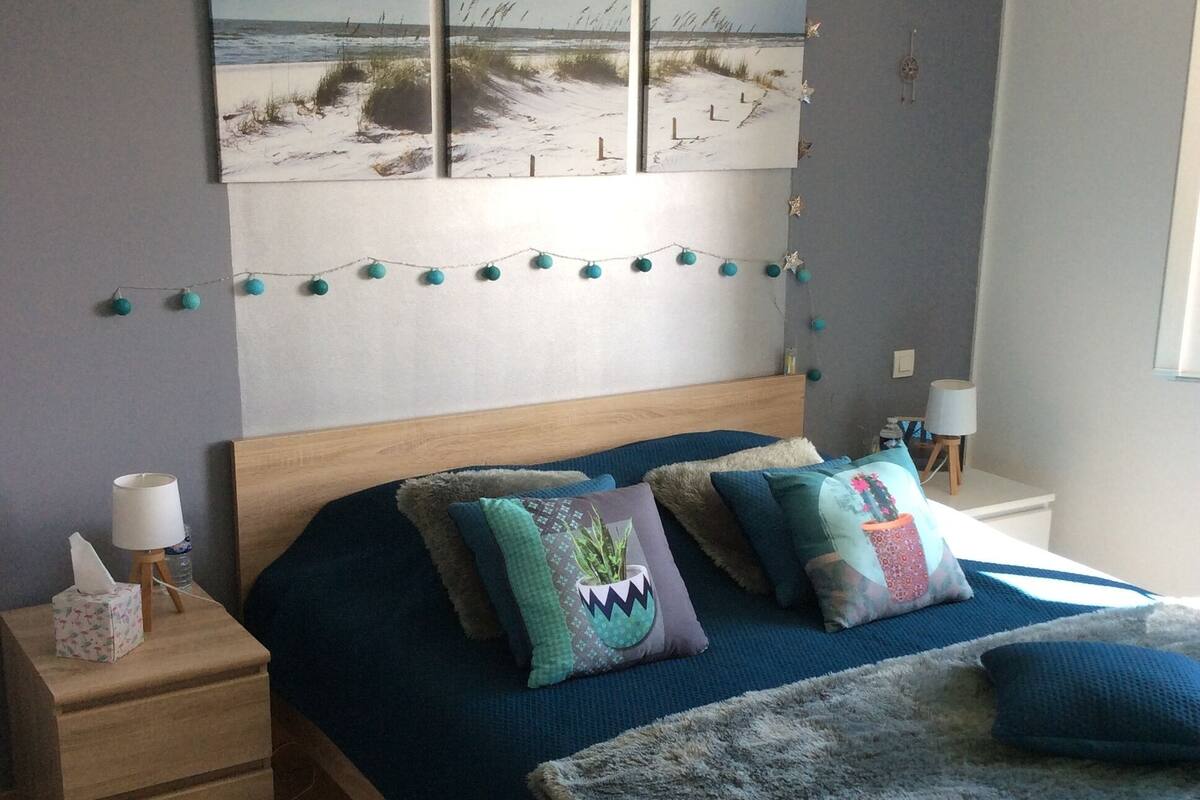 Quarto Qu ádruplo, 2 quartos (private external bathroom) | Wi-fi grátis, com decoração personalizada, com mobília individualizada 