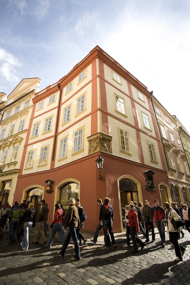 U Kapra Apartments - Prague