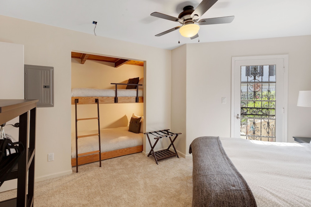 Luxury View Home Perfect For San Diego Getaway, Sleeps 12 - La Mesa, CA