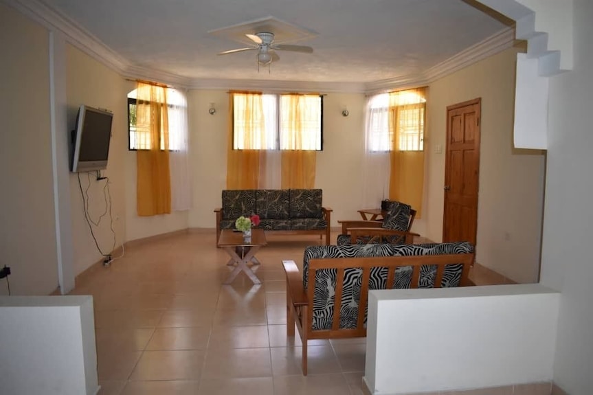 Casa Tranquila, En Las Llanuras. - Port-au-Prince