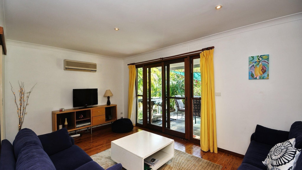 Brilliant Location - Stones Throw From The Myall River - Hawks Nest