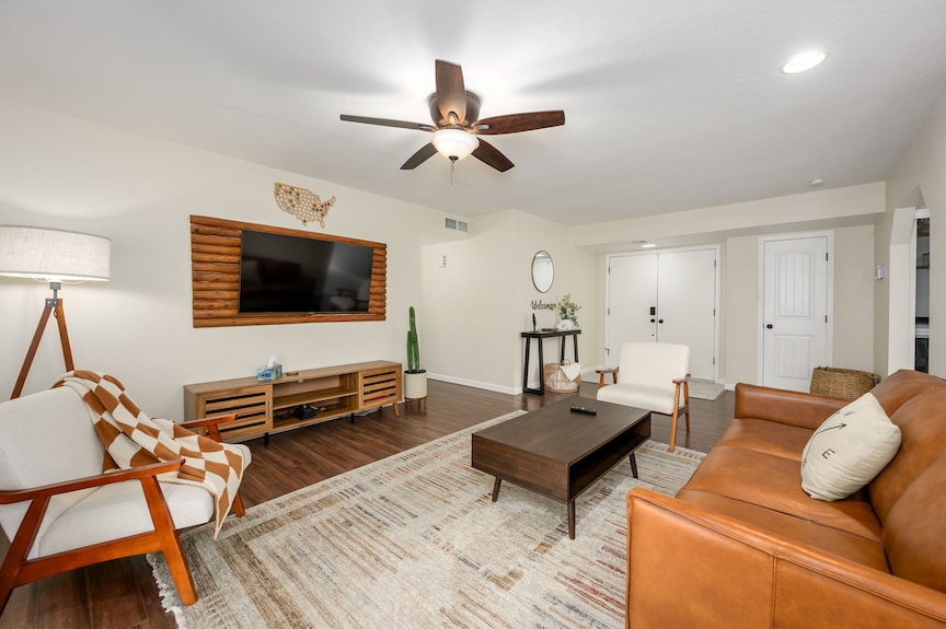 Cozy, Private Getaway With Pool - Mesa, AZ