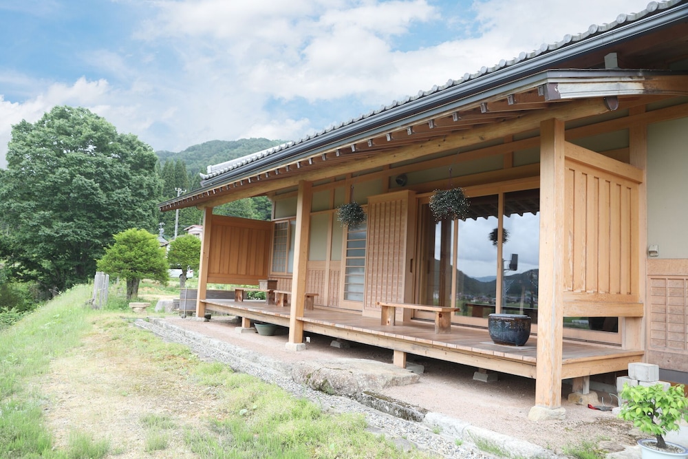 Villa Mitoya / Villa Mitore-ya - Takayama