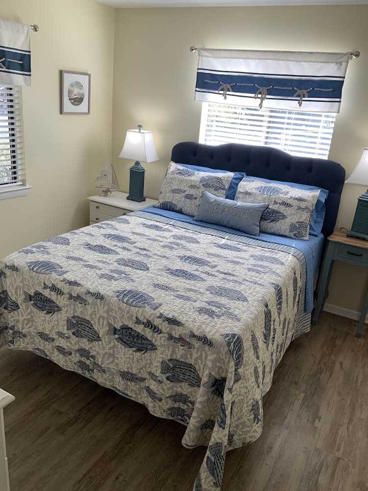 2-bedroom Condo - Walking Distance To The Beach - Singleton Beach, SC