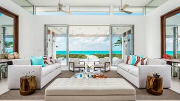 Área de estar no saguão