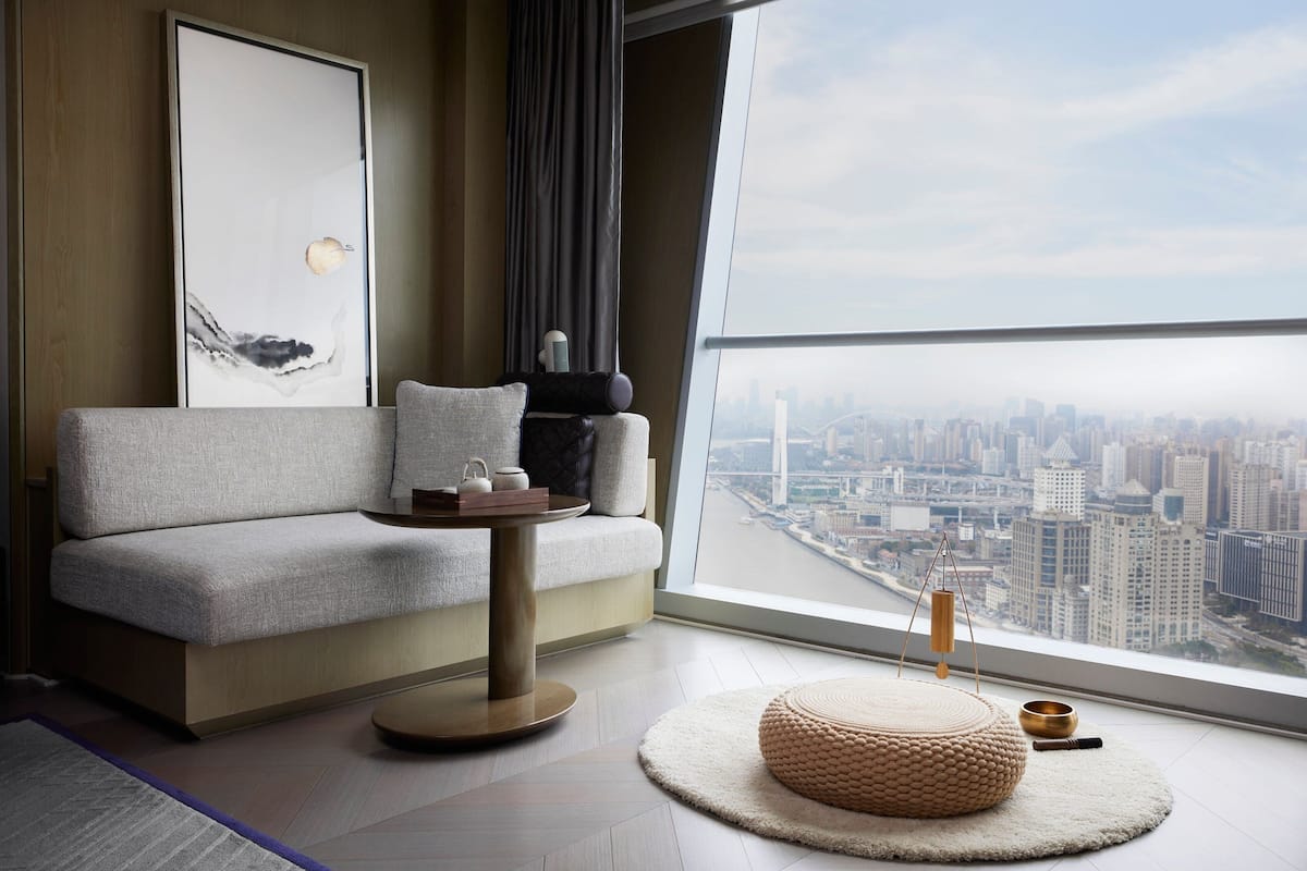 Quarto executivo, 1 cama King, vista para o rio | 1 quarto, edredons de pluma, frigobar, cofres nos quartos