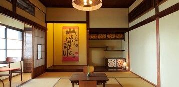 Quarto Tradicional, não fumadores, casa de banho partilhada (Japanese Style, Superior, 2 Guests) | Cofre no quarto, ferro/tábua de engomar, Wi-fi grátis