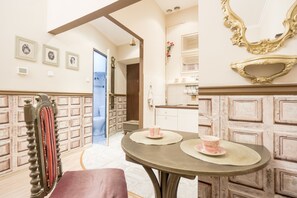 Suíte estúdio | Cozinha privada | Geladeira, micro-ondas, cooktop, máquina de café expresso