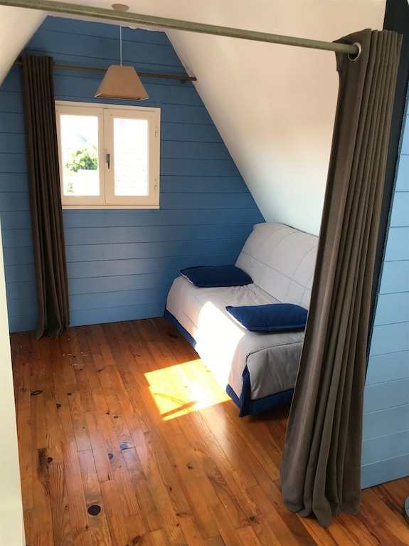 Karakteristiek Stenen Huis Op 500 M Van De Zee Aan De Kust Van Roze Graniet - Trébeurden