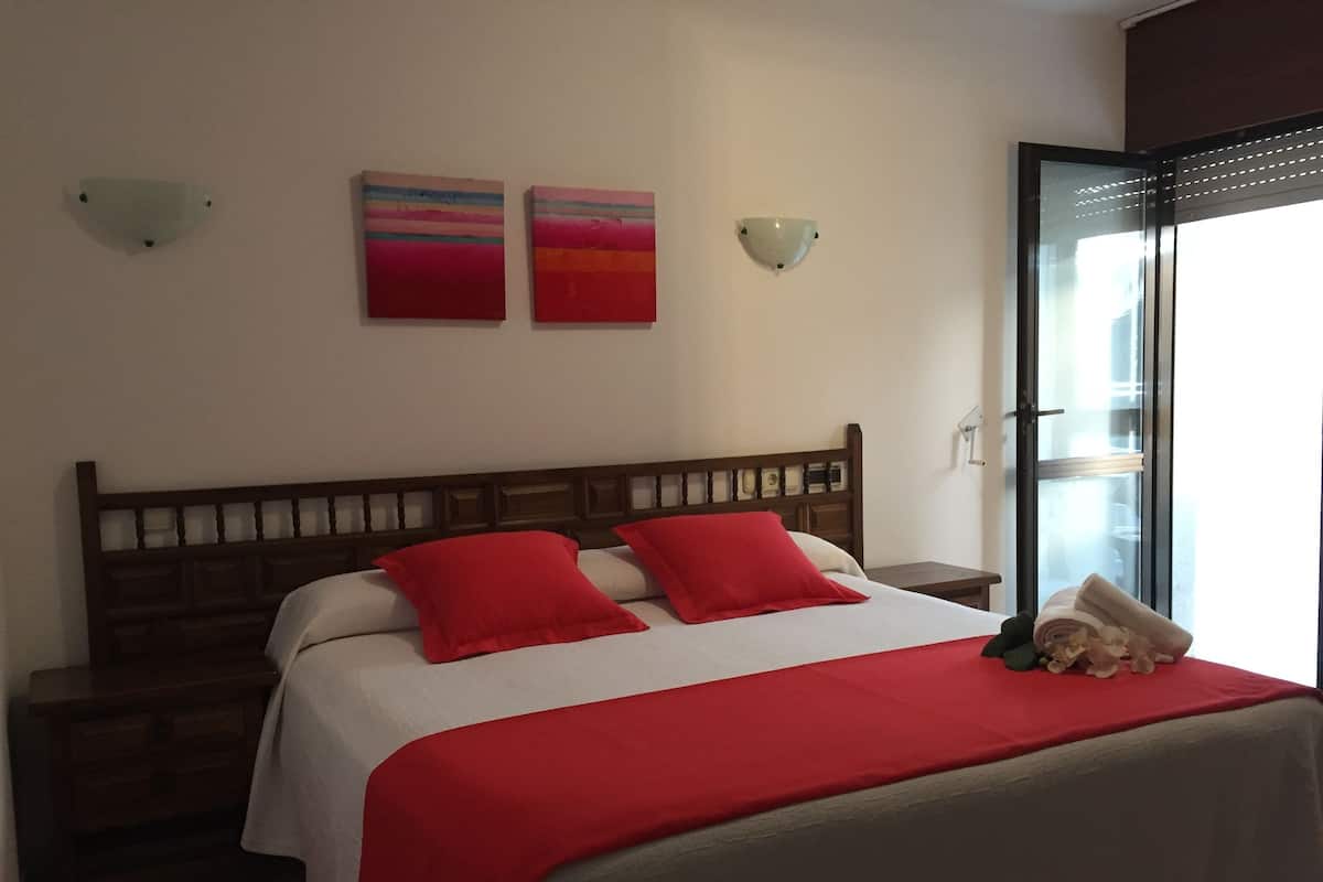 Quarto Duplo ou Twin | Wi-fi grátis, roupa de cama fornecida, acesso para cadeira de rodas