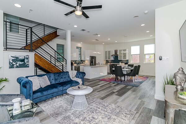 Eado Signature - Houston, TX