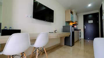 Quarto | 1 quarto, secretária, Wi-fi grátis, roupa de cama fornecida