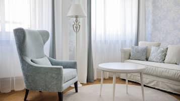 Suite Júnior | 1 quarto, roupa de alta qualidade, cofre com capacidade para portátil