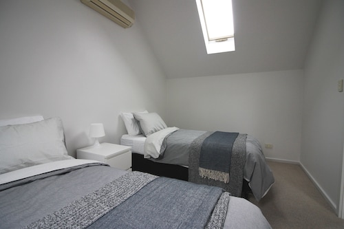 Great Spot - Excellent Value - South Australia