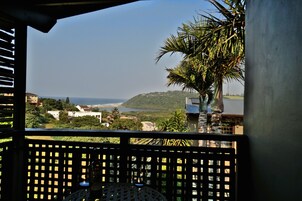 Chalé de Luxo | Vista da varanda