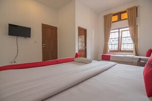 Quarto família | Escrivaninha, Wi-Fi de cortesia