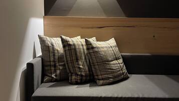 Suite Júnior | Secretária