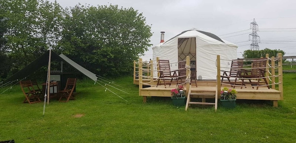 Greenacres Glamping - West Midlands