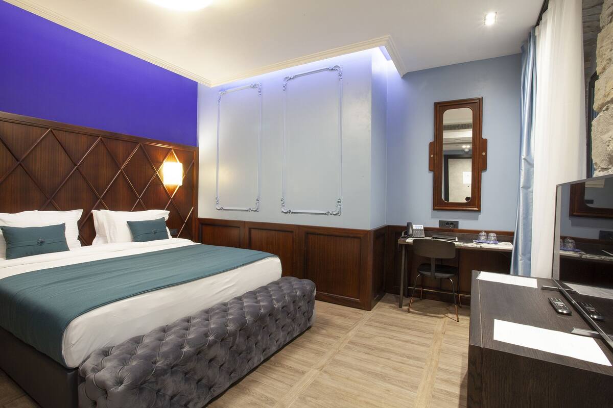 Quarto Duplo Superior | Minibar, secretária, quartos insonorizados, Wi-fi grátis 