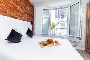 1 quarto, roupas de cama premium, cofres nos quartos, escrivaninha