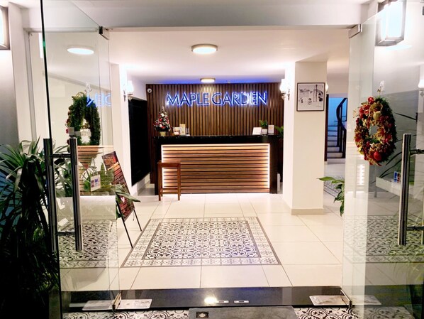 Entrada (vista interior)