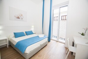 Quarto casal ou duplo luxo, sacada | Roupas de cama premium, edredons de pluma