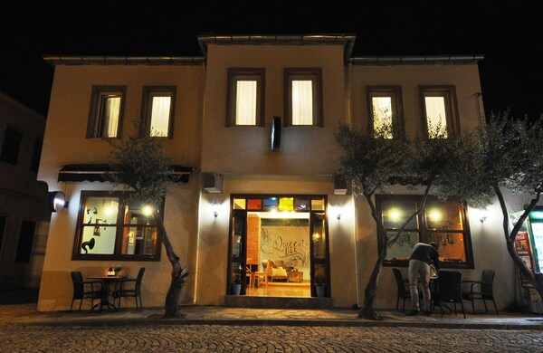 Queen Bee Hotel - İzmir Il