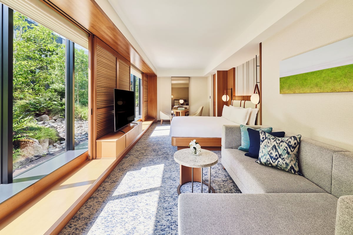 Suite Júnior, 1 cama king-size, acesso ao Club Lounge | Minibar, cofre no quarto, secretária 
