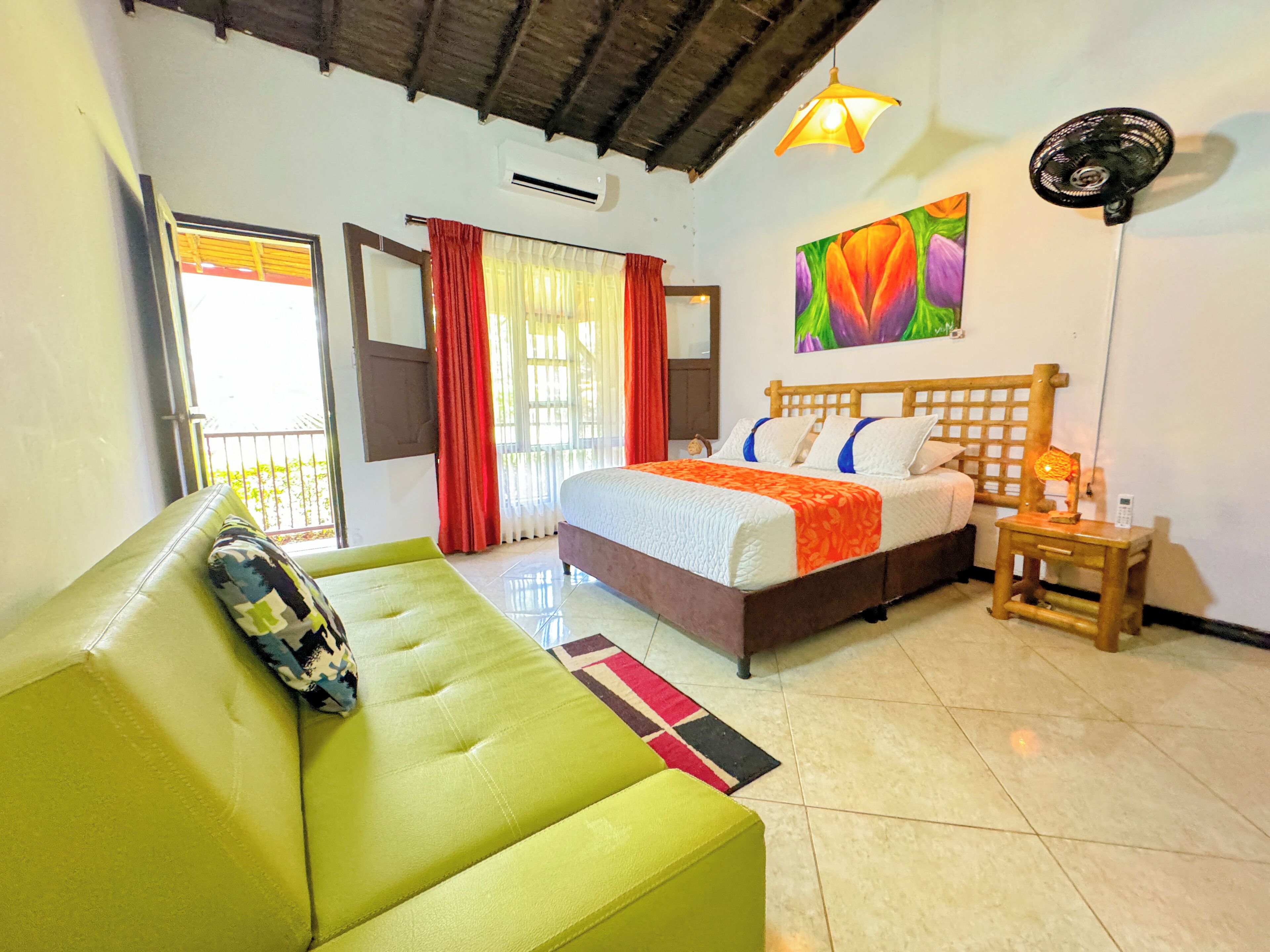 Quarto Standard | Roupa de cama fornecida, acesso para cadeira de rodas 