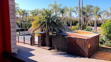 Piscina exterior sazonal