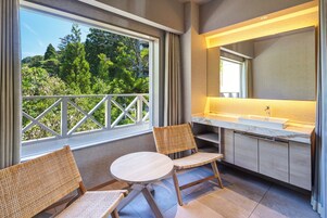 Quarto premium, para não fumantes, no canto (JP-Western,Kinsen Free Flow Hotspring) | Roupas de cama premium, cofres nos quartos, escrivaninha