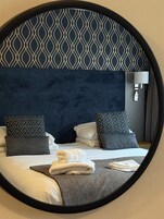 Individualmente decorados, individualmente mobiliados, escrivaninha