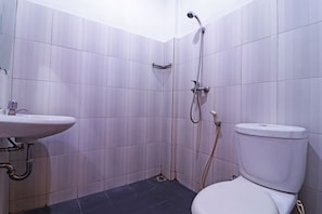 Quarto superior | Banheiro | Chuveiro, toalhas de banho