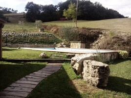 Piscina exterior sazonal 