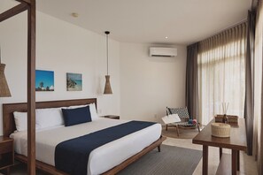 1 quarto, cofre com capacidade para portátil 