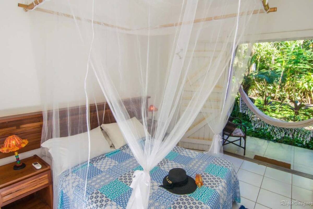 Quarto standard | Frigobar, Wi-Fi de cortesia, roupa de cama