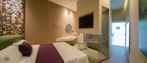 Quarto Deluxe | Cofre no quarto, Wi-fi grátis, roupa de cama fornecida