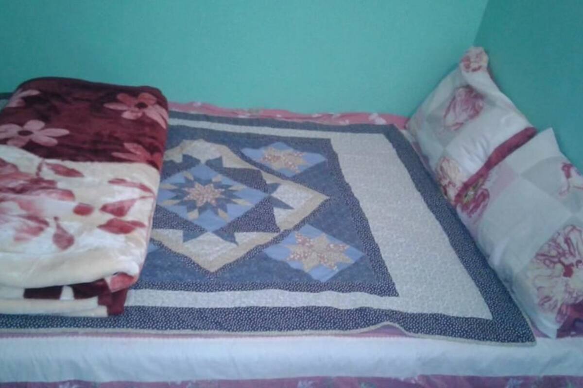 Quarto Duplo | Wi-fi grátis, roupa de cama fornecida