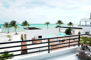 Condo luxo, acesso à piscina, vista para o mar (Residence) | Vista da sacada