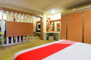 Suite Deluxe | Secretária, Wi-fi grátis, roupa de cama fornecida 