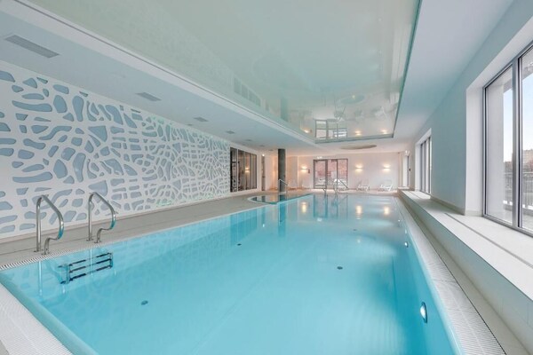 Downtown Apartments Waterlane Island - Riverview Pool, Spa, Gym & Parking - Gdańsk