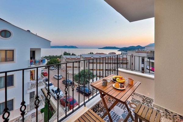 Kas Sanisu Pansiyon - Kaş