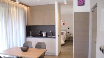 Apartamento, 1 quarto (Peonia) | 1 quarto, roupas de cama premium, edredons de pluma