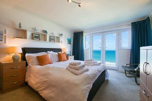 Apartamento (2 Bedrooms) | 2 quartos, individualmente decorados, individualmente mobiliados