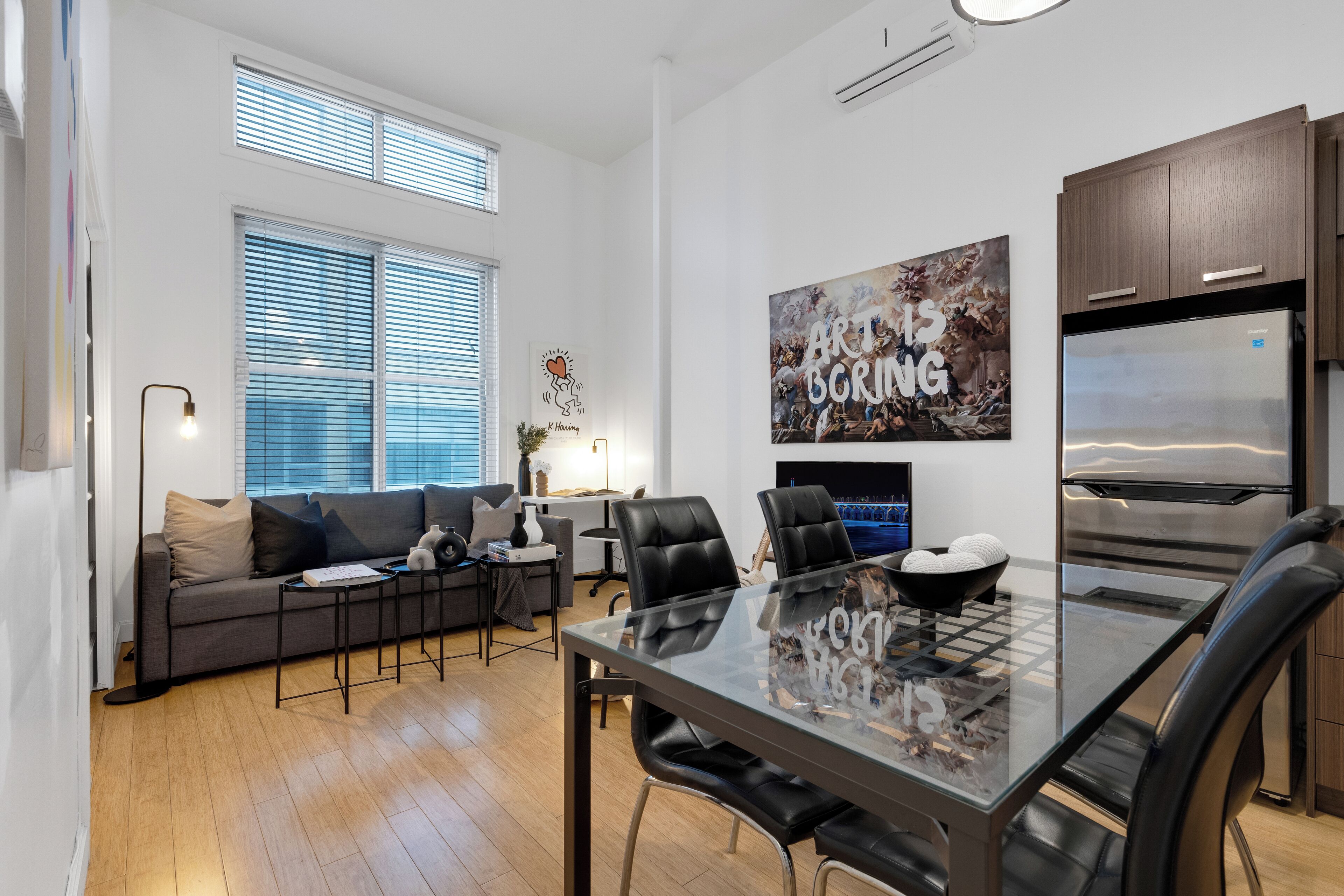 Apartamento Superior, várias camas, Vista para a cidade, mezanino (The Main 304) | Vista do quarto