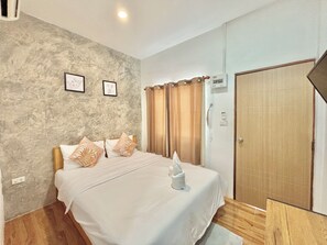Quarto Deluxe | Secretária, cortinas/cortinados opacos, quartos insonorizados 