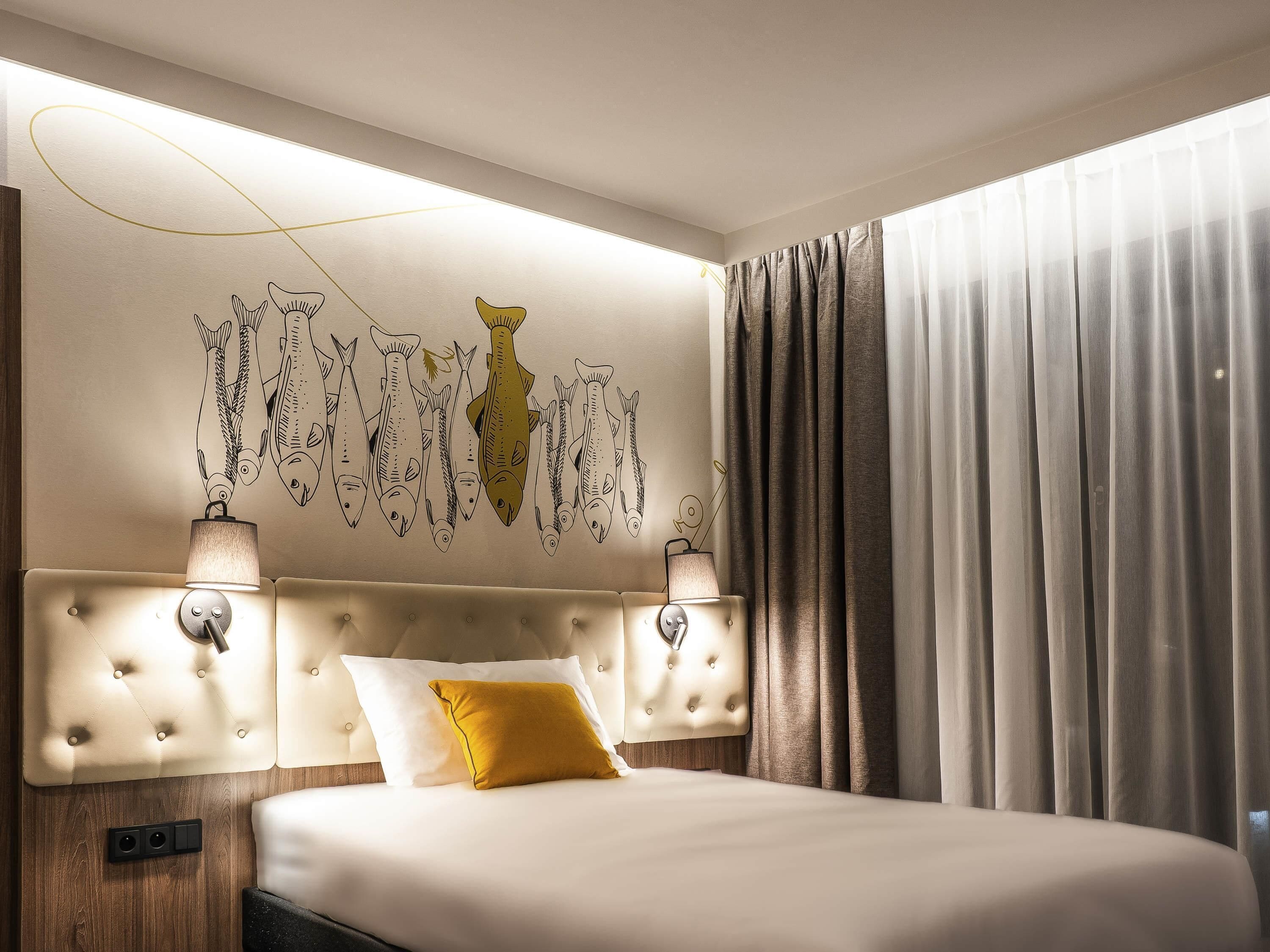 Quarto standard, 1 cama de solteiro | Escrivaninha, quartos à prova de som, ferros/tábuas de passar roupa