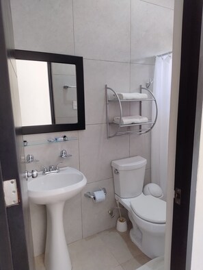 Quarto Individual Básico | Refeições no quarto