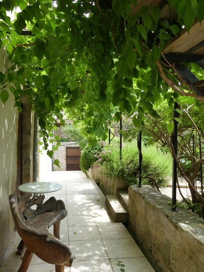 Limoux Riverside Gardens