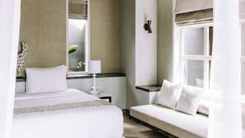 Villa Deluxe, vista para o mar | 1 quarto, roupa de alta qualidade, camas de colchão pillowtop, minibar